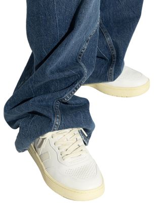 Veja Sneaker - White