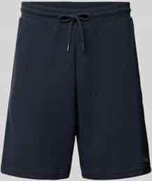 Review Shorts mit Strukturmuster