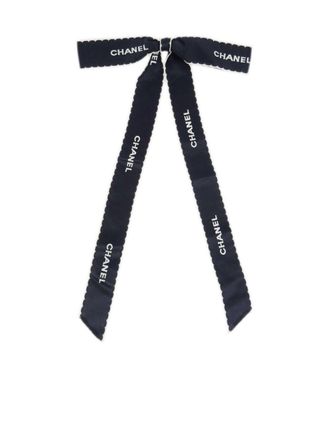 Chanel Bow Brosche mit Logo-Stickerei - Schwarz