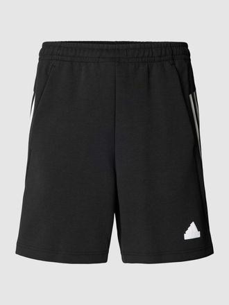 adidas Sportshorts mit Label-Badge