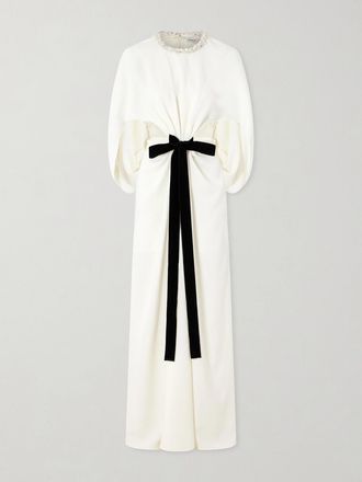 SIMKHAI Annette Robe Aus Cr&ecirc;pe Mit Cape-effekt Und Kristallen - Elfenbein