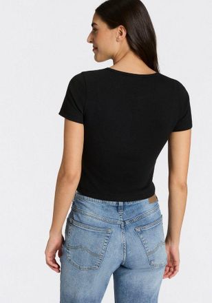 HUGO BOSS Kurzarmshirt Diheart in gerippter Struktur, Herz-Details