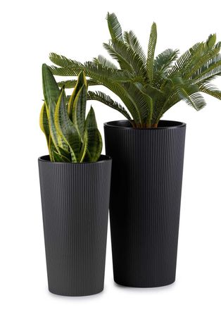 HowHomely 2X Blumentopf Gross mit Pflanzk&uuml;bel Einsatz | Schwarz Pflanzk&uuml;bel Gro&szlig; aus Kunststoff f&uuml;r Deko Wohnzimmer oder Garten | Set aus 2 Blumen&uuml;bertopf (30xh