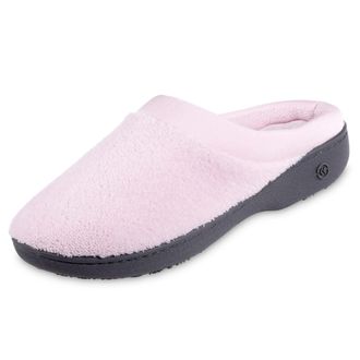 Isotoner Damen Frottee und Satin Slip on Gepolsterte Slipper mit Memory Foam für Indoor/Outdoor Komfort Flache Sandalen, Blütenblatt, Pink, 36.5/37 EU