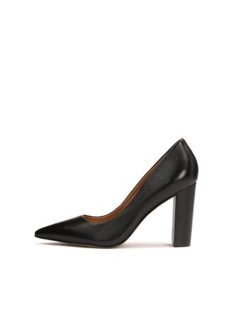 Kazar Pumps