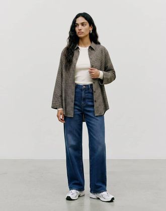 Vero Moda Sunny jean super taille haute coupe large en denim bleu fonc&eacute;