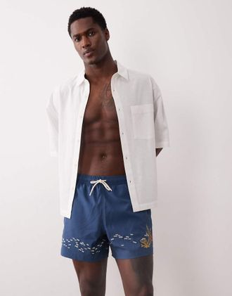 Abercrombie & Fitch Short de bain 5 pouces avec broderie corail - Bleu marine