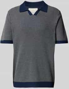 Jack & Jones Relaxed Fit Poloshirt mit Label-Detail Modell CEASTON
