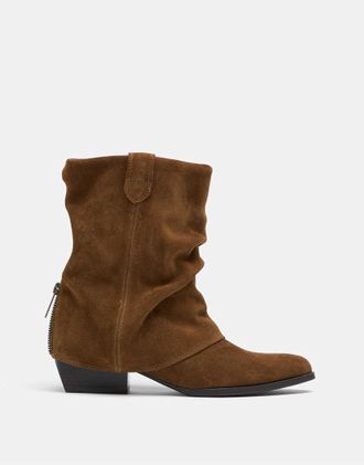 Stradivarius bottines en cuir effet vache, souples, &agrave; talon moyen, couleur tan-Marron