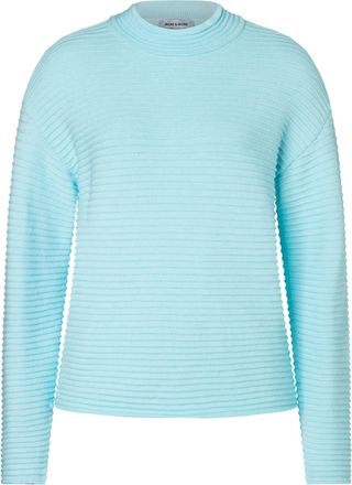 More & More Pullover