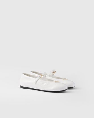 Prada Ballerinas aus aus Naplak-Lackleder