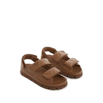 Prada Sandales en cuir matelass&eacute;