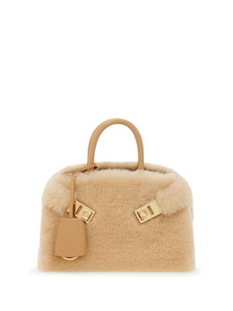 Ferragamo mini pochette Hug en cuir - Tons neutres