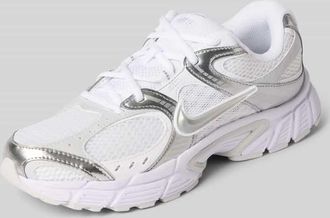 Nike Sneaker mit Logo-Patch