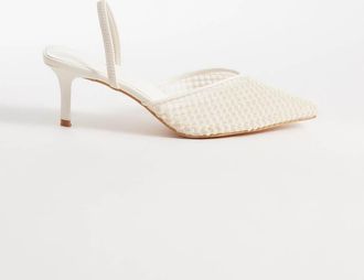 Glamorous Schuhe in Elfenbein mit Kitten-Absatz und Perlenverzierung-Wei&szlig;