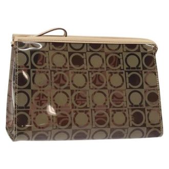 Ferragamo Pre-owned Vinyl clutches - - Pre-owned - Damen - Braun - ONE SIZE