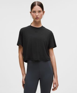 lululemon T-Shirt court dentra&icirc;nement en jersey Floqu&eacute; pour Femmes - Taille 10