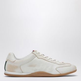 Gucci Gucci Shift Sneakers aus wei&szlig;em Leder mit D&eacute; lav&eacute;-Effekt