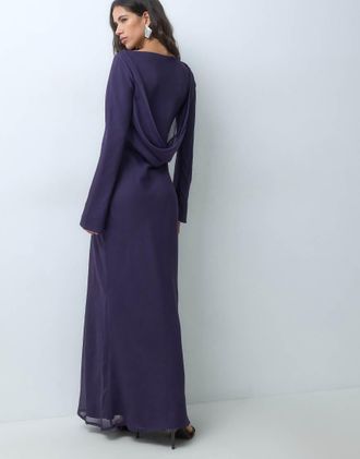 Asos robe longue en chiffon &agrave; col b&eacute;nitier et d&eacute;tail au dos, violette