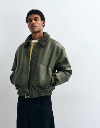 Asos Flugjacke in Gr&uuml;n in Lederoptik
