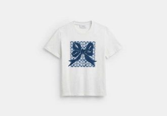 Coach Klassisches T-Shirt Aus Biobaumwolle Mit Quadratischem Print Mit Signature-Schleife