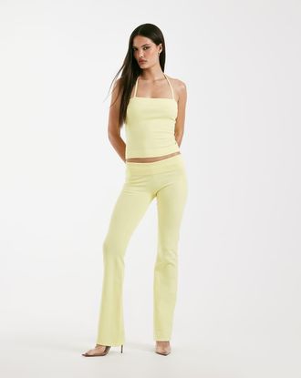 I.AM.GIA Audrina - Top dos nu densemble sculptant en maille côtelée - Jaune