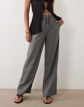 Abercrombie & Fitch Sloane Wollmix-Plisseehose mit weitem Bein in Dunkelgrau