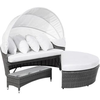 Beliani Beliani - Lit de Jardin en Polyrotin Gris avec Coussins Blancs Housse Amovible Sylt Lux