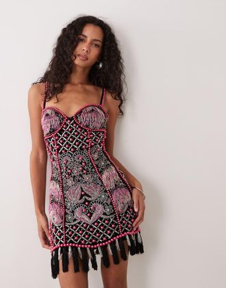 Asos Camisole-Minikleid mit Fransen und Verzierungen in Schwarz und Pink-Multi
