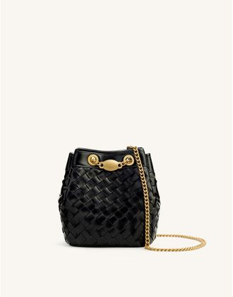 JW PEI Yara sac seau tress&eacute; &agrave; la main noir