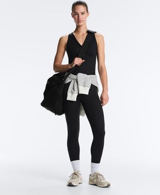 Oysho Perfect-Adapt - &Auml;rmelloser, langer Jumpsuit in Schwarz