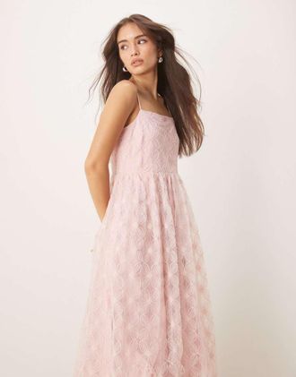 Vero Moda Robe mi-longue texturée à fines bretelles - Rose pâle