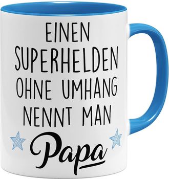 OM3 Dankesch&ouml;n Tasse mit Spruch - einen Superhelden ohne Umhang nennt Man Papa | Keramik Becher | 325ml | Beidseitig Bedruckt | Hellblau