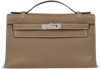 Hermès Kelly Pochette Swift Clutch aus Palladium - Braun