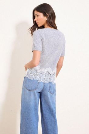 Lipsy T-Shirt Lipsy Kurz&auml;rmeliges Strickoberteil mit Spitzensaum (1-tlg)