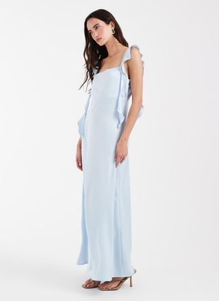 Vero Moda Robe longue en satin avec col b&eacute;nitier et d&eacute;tail volant&eacute; drap&eacute; - Bleu a&eacute;rien