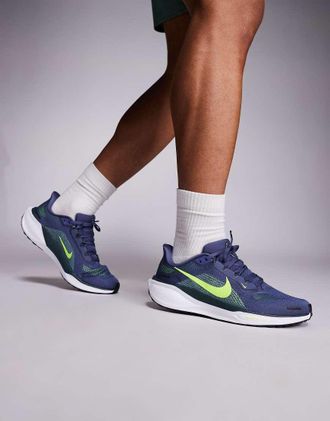Nike Air Zoom Pegasus 41 - Sneaker in Lila und Gelb