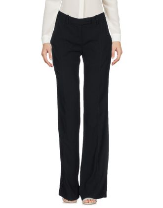 Elisabetta Franchi HOSEN & R&Ouml;CKE - Hosen auf YOOX.COM