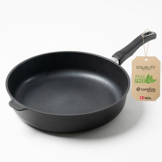 Squality Premium Sauteuse Pfanne 32 cm - PFAS-freie Antihaft Pfanne aus D&auml;nemark | Ofenfest bis 260 &deg;C, induktionsgeeignet, ergonomisch geformt, f&uuml;r gesundes K