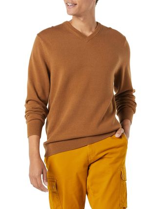 Amazon Essentials Herren V-Ausschnitt Pullover 100% Baumwolle Regular Fit (Erh&auml;ltlich In Gro&szlig; und Schwer), Toffee Braun, M