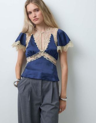 Reclaimed Vintage Satin-Top mit kontrastierender Spitzenborte-Blau