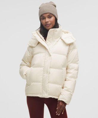lululemon Puffer-Jacke mit F&uuml;llkraft 600 f&uuml;r Frauen - Gr&ouml;&szlig;e 10 in Light Ivory