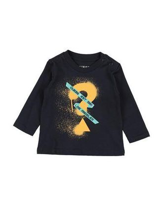 Guess TOPS - T-shirts sur YOOX.COM