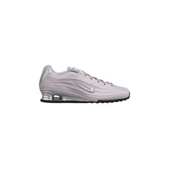 Nike Femme, Chaussures, Gris, Taille: 38 1/2 EU Shox Z