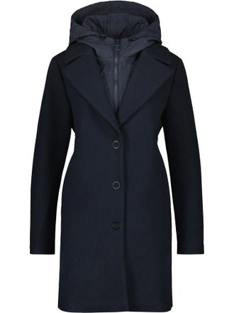 Alife And Kickin Mantel AjaAK