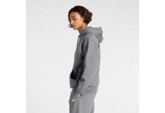 New Balance Kapuzensweatshirt Sport Essentials Fleece Hoodie entspannte Passform, mit Logo-Branding