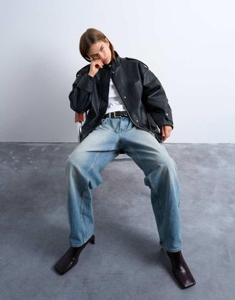 Topshop Bomber court coupe boule en imitation cuir avec ceinture et col chemin&eacute;e - Noir