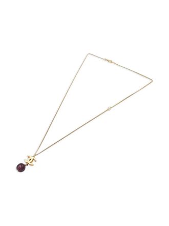 Chanel collier &agrave; pendentif CC (2011) - Rouge