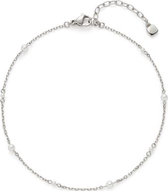 Leonardo Fußkette Ciao Navina - Fuss-Kettchen aus silberfarbenem Edelstahl - weiße Perlen reihen sich in regelmäßigen Abständen entlang der zarten Ankerkette -