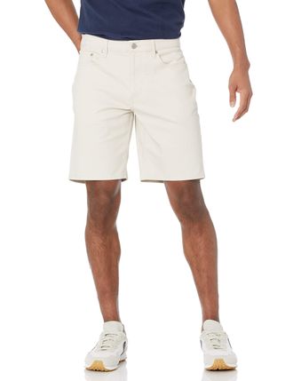 Amazon Essentials Herren 5-Pocket-Stretch-Shorts mit geradem Schnitt, 22,9 cm Schrittlänge, Stone, 33W